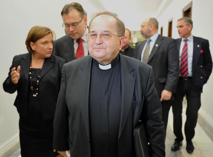 O. Rydzyk o Komorowskim: To katolik? Sieje zgorszenie - Polityka ...